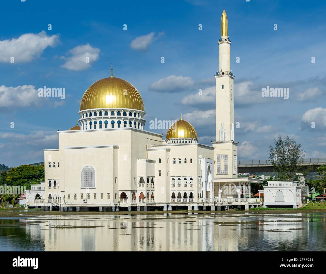 Puchong Perdana Mosque, Selangor, Malaysia Stock Photo - Alamy