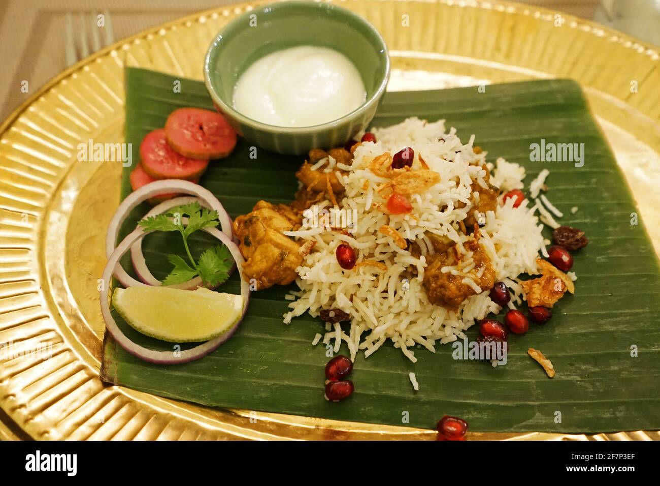 Tandoori chicken served cilantro hi-res stock photography and images ...