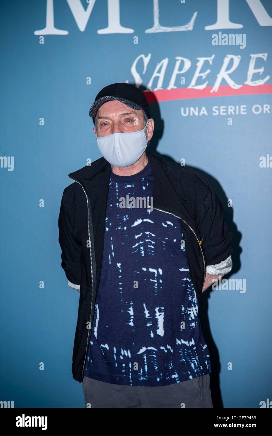 Eusebio Poncela en Barcelona en el estreno de Merlín Sapere Aude 2021 ...