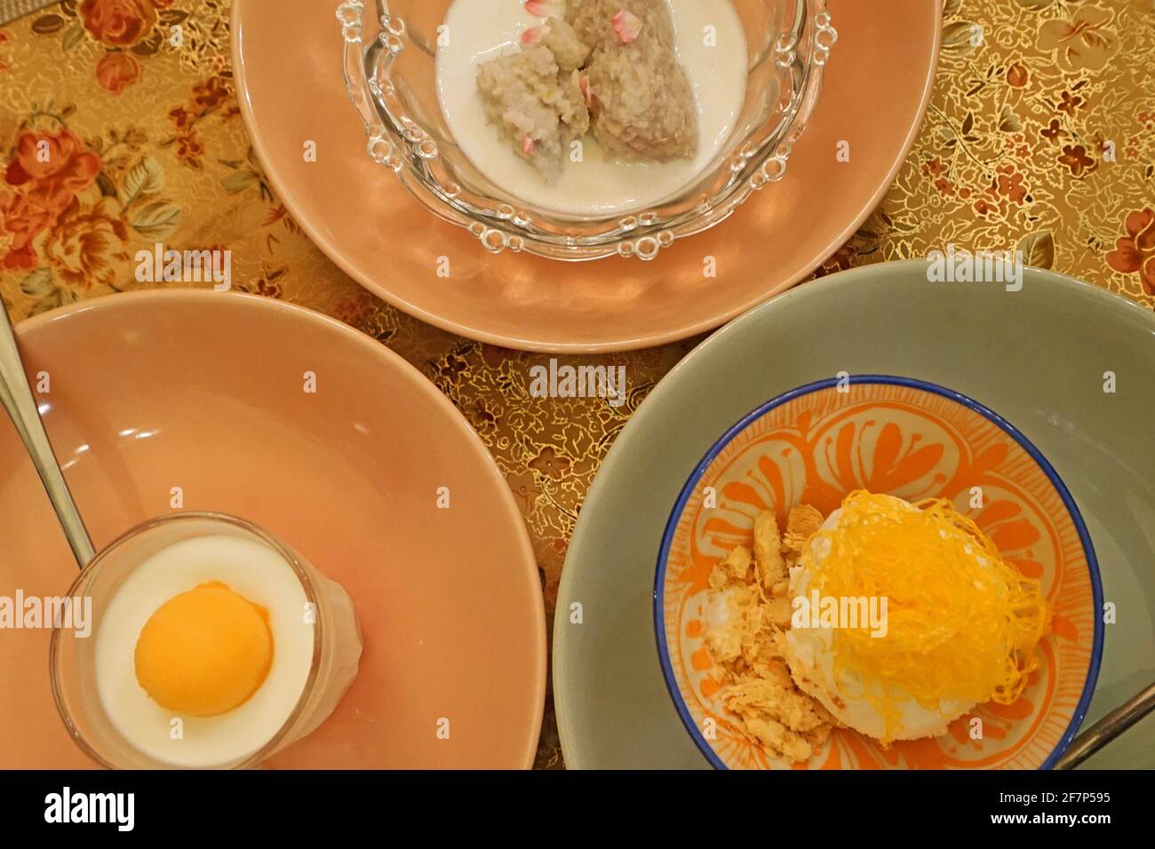 Mashed taro hi-res stock photography and images - Alamy