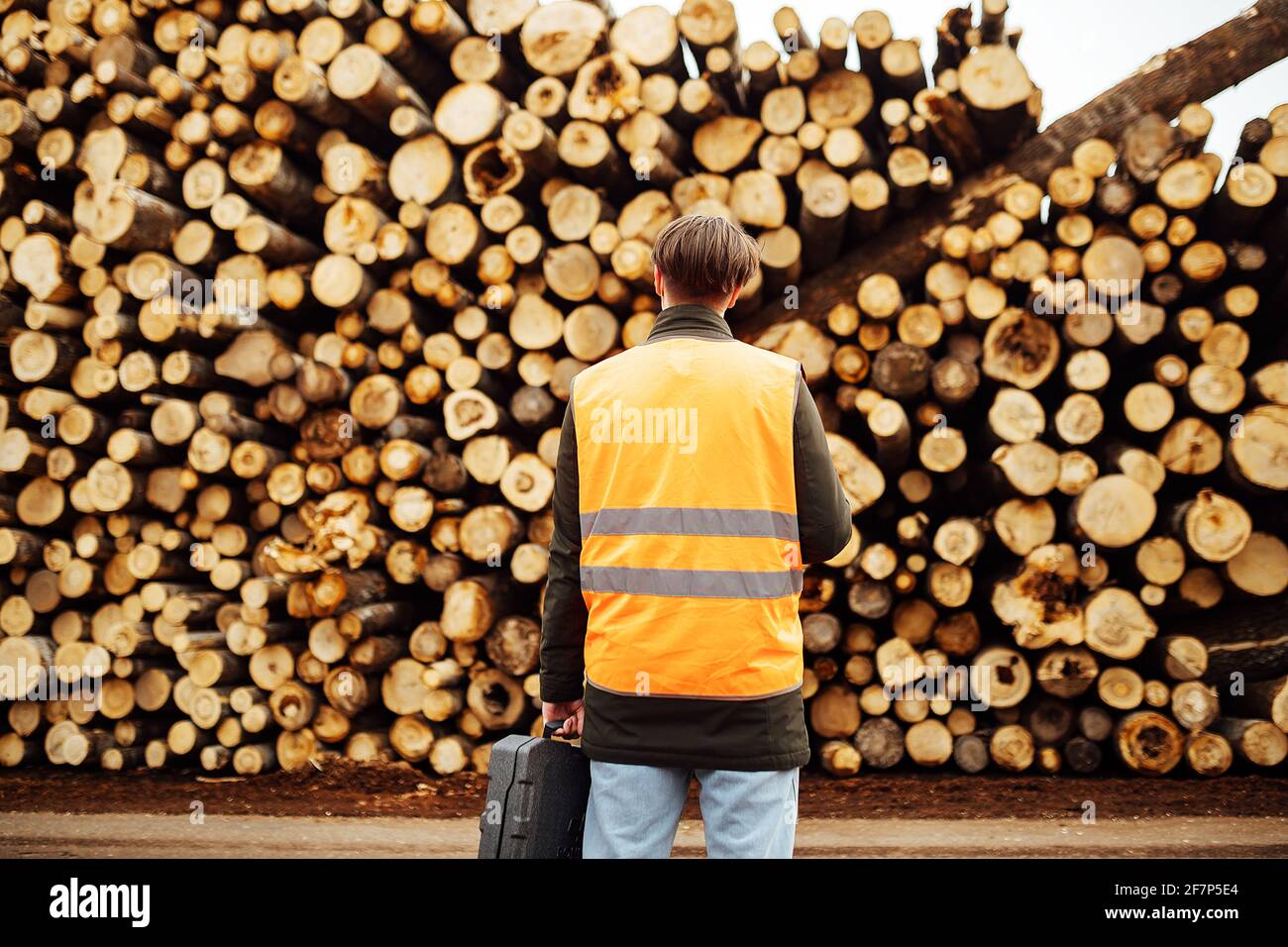 Construction Worker Overalls High Resolution Stock Photography and ...