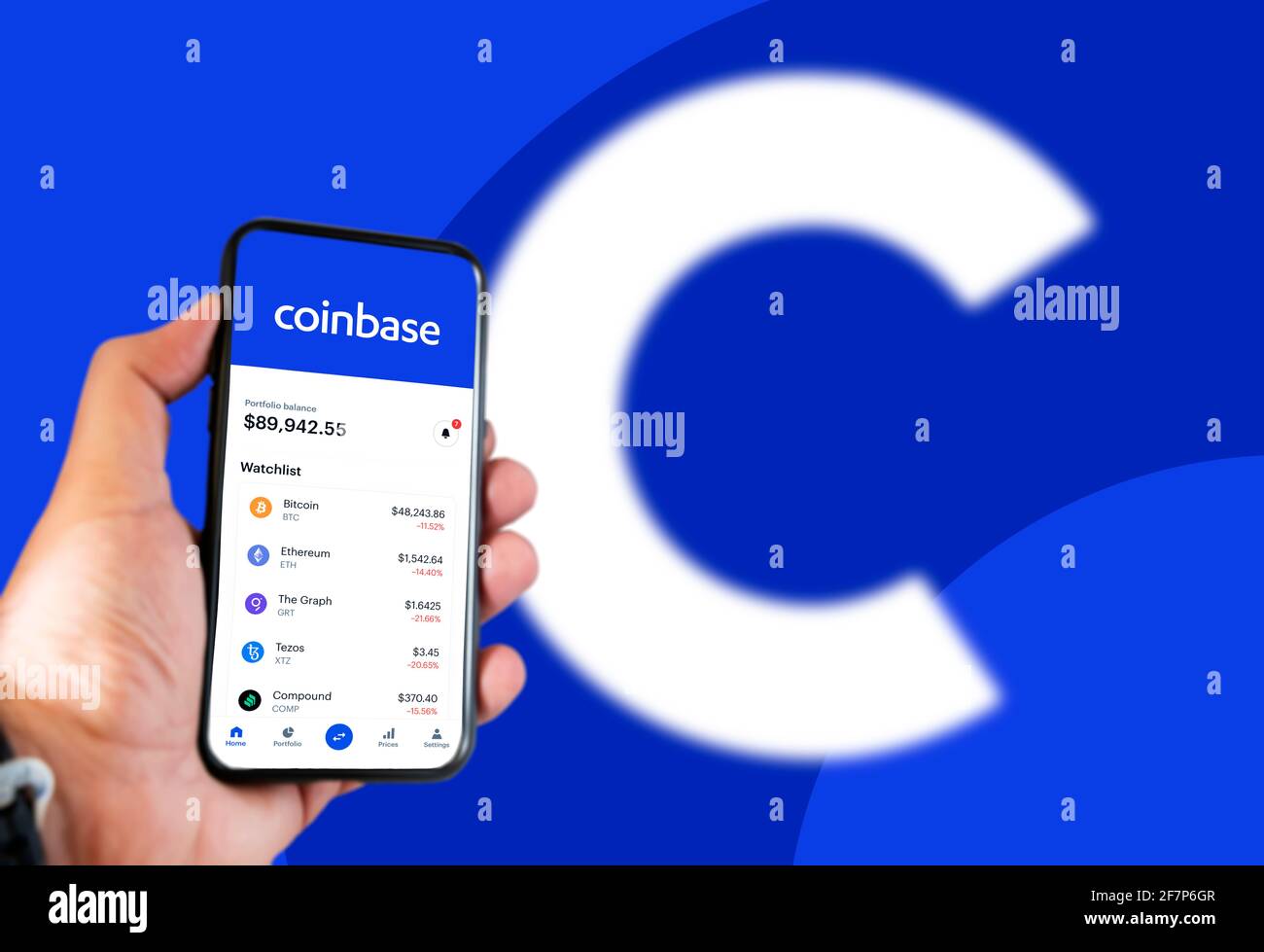 Cryptocurrency phone hi-res stock photography and images - Alamy