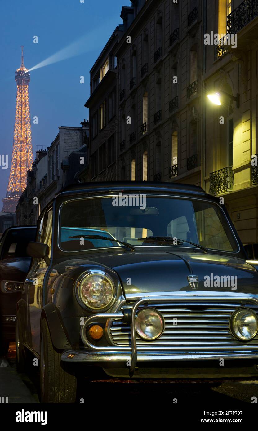 Paris mini car eiffel tower Stock Photo - Alamy