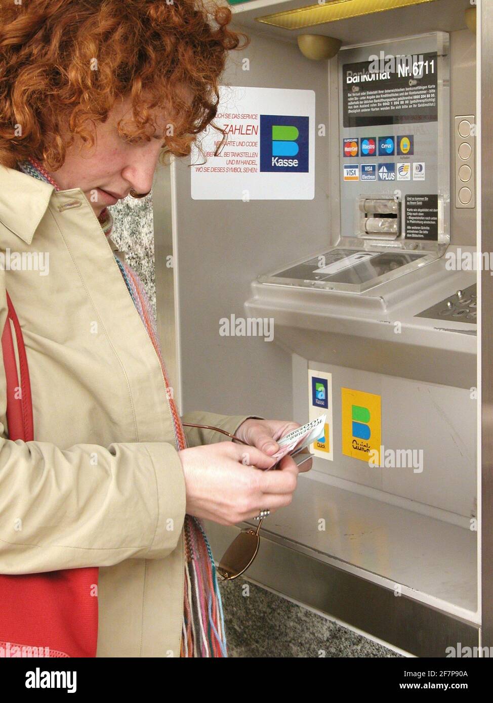 Bank automat hi-res stock photography and images - Alamy