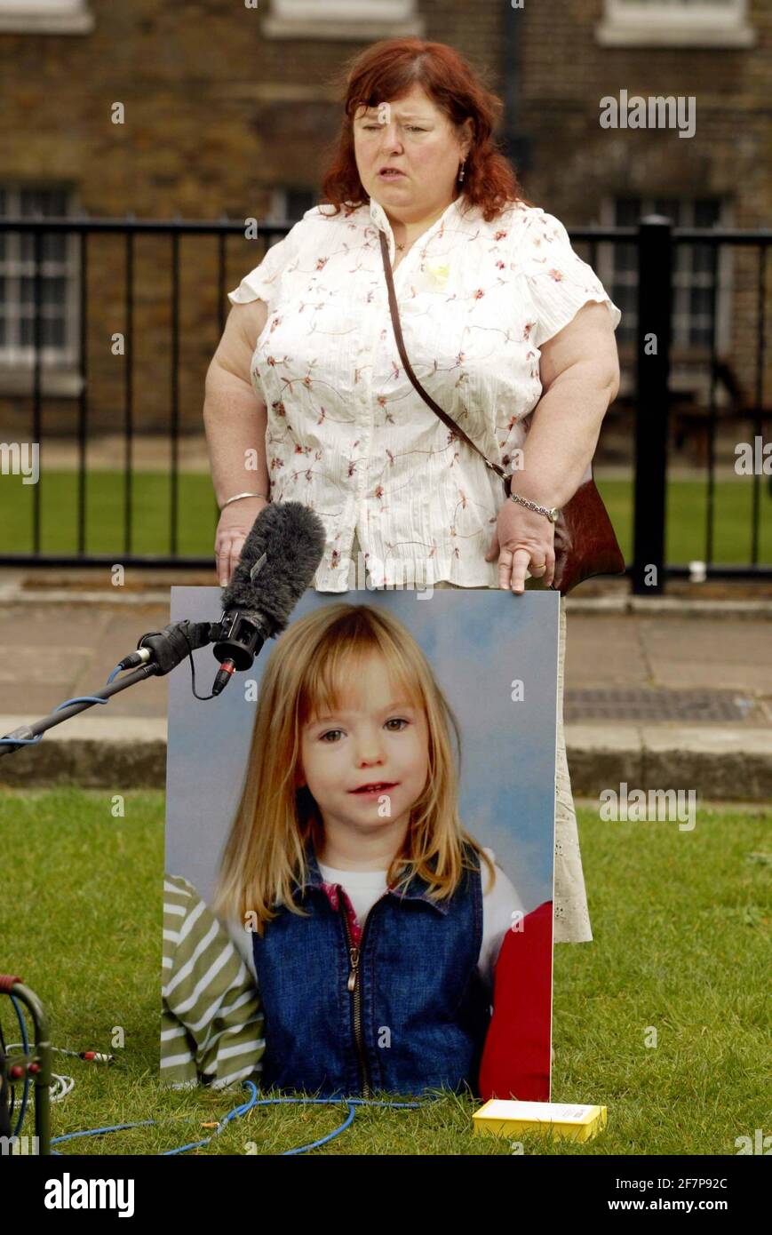 Philomena McCann carries a picture of her missing niece Madeleine ...