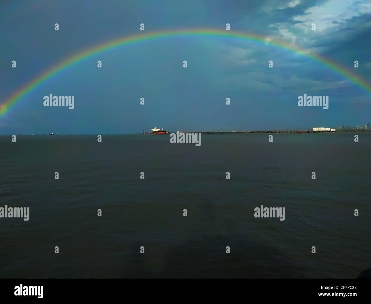 Rainbow at the ocean hi-res stock photography and images - Alamy