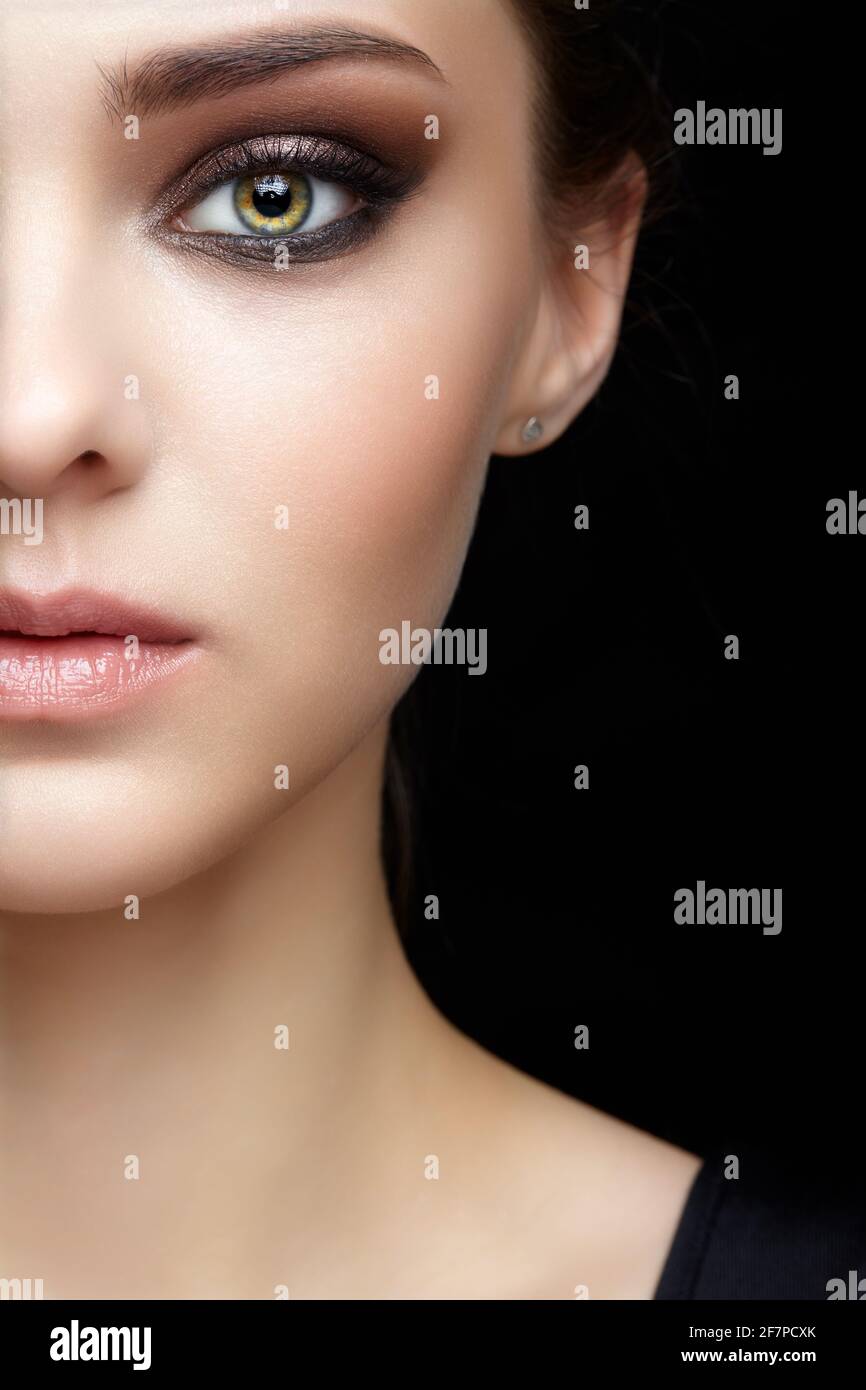 Human cheek hi-res stock photography and images - Alamy