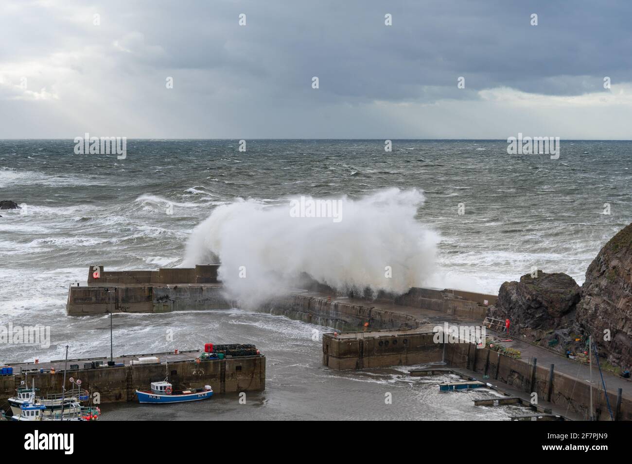 Portknockie harbour hi-res stock photography and images - Alamy