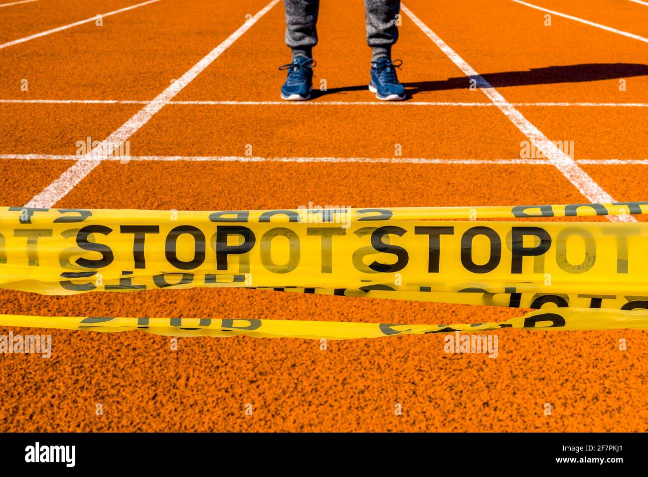 Stop sign scale hi-res stock photography and images - Alamy