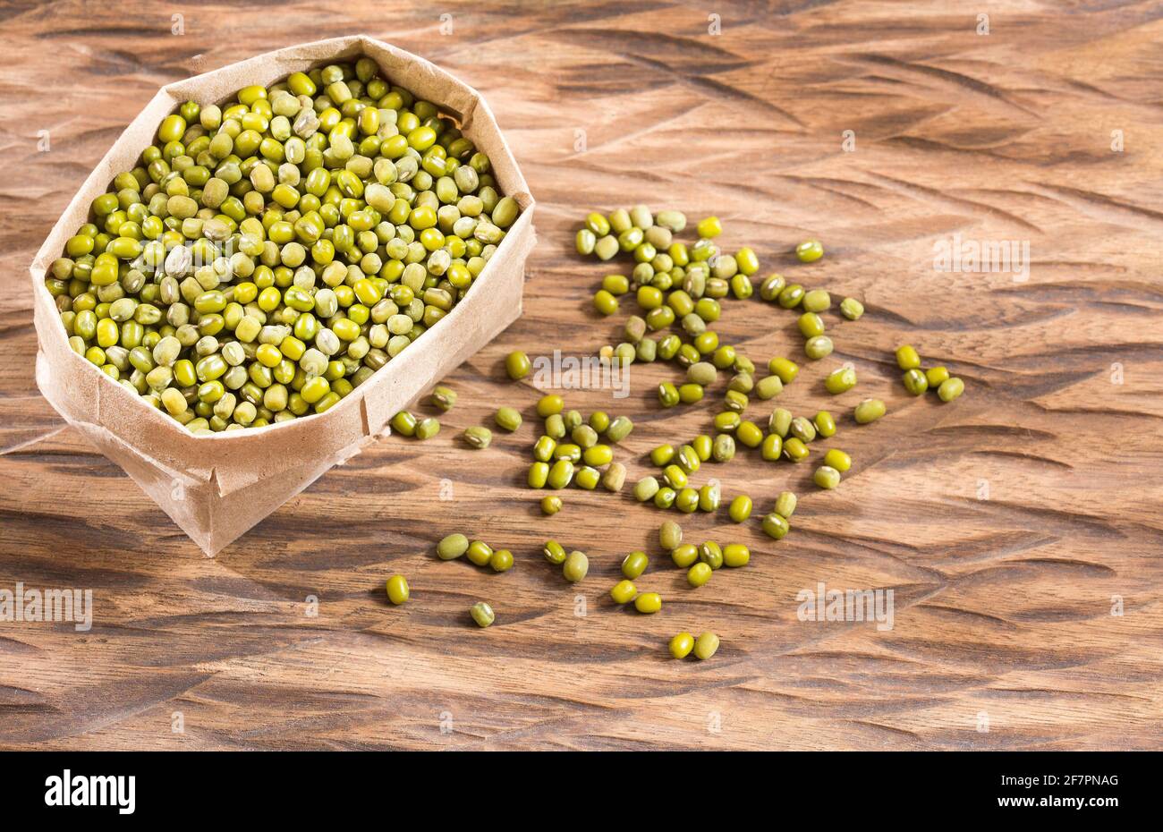 Vigna radiata seeds hi-res stock photography and images - Alamy