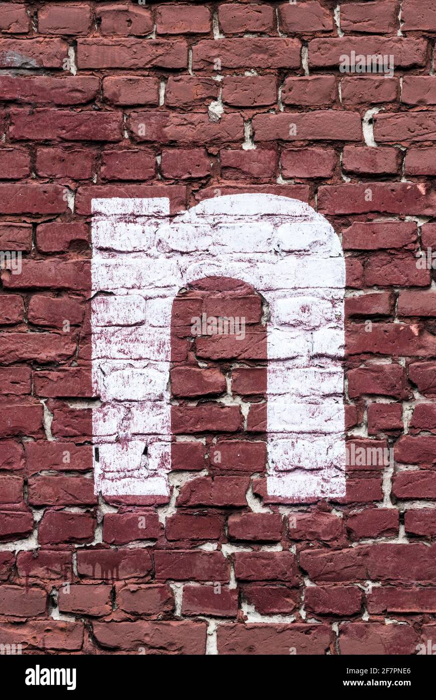 Letter painting hi-res stock photography and images - Alamy