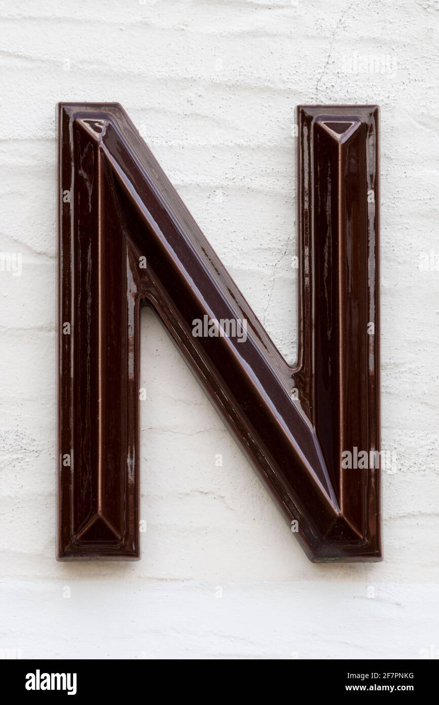 Chestnut brown hi-res stock photography and images - Alamy
