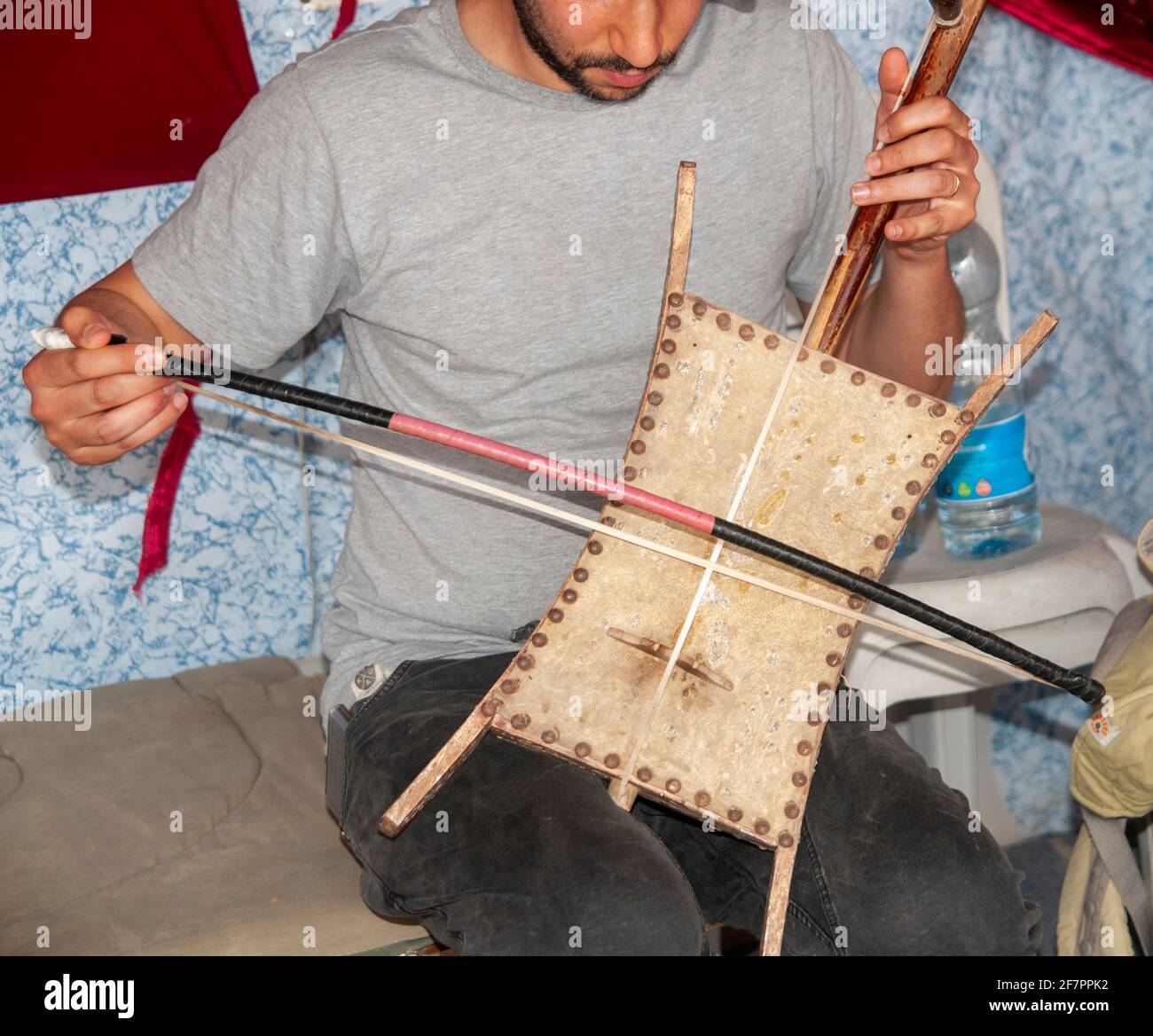 Arab musical instruments hi-res stock photography and images - Alamy