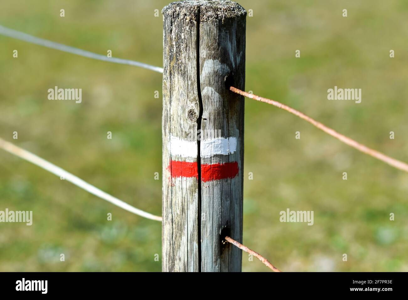 Trekking orientation marker hi-res stock photography and images - Alamy