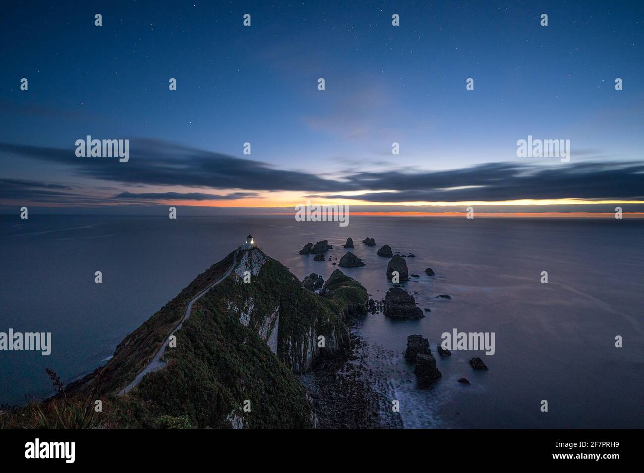 Nugget point night hi-res stock photography and images - Alamy