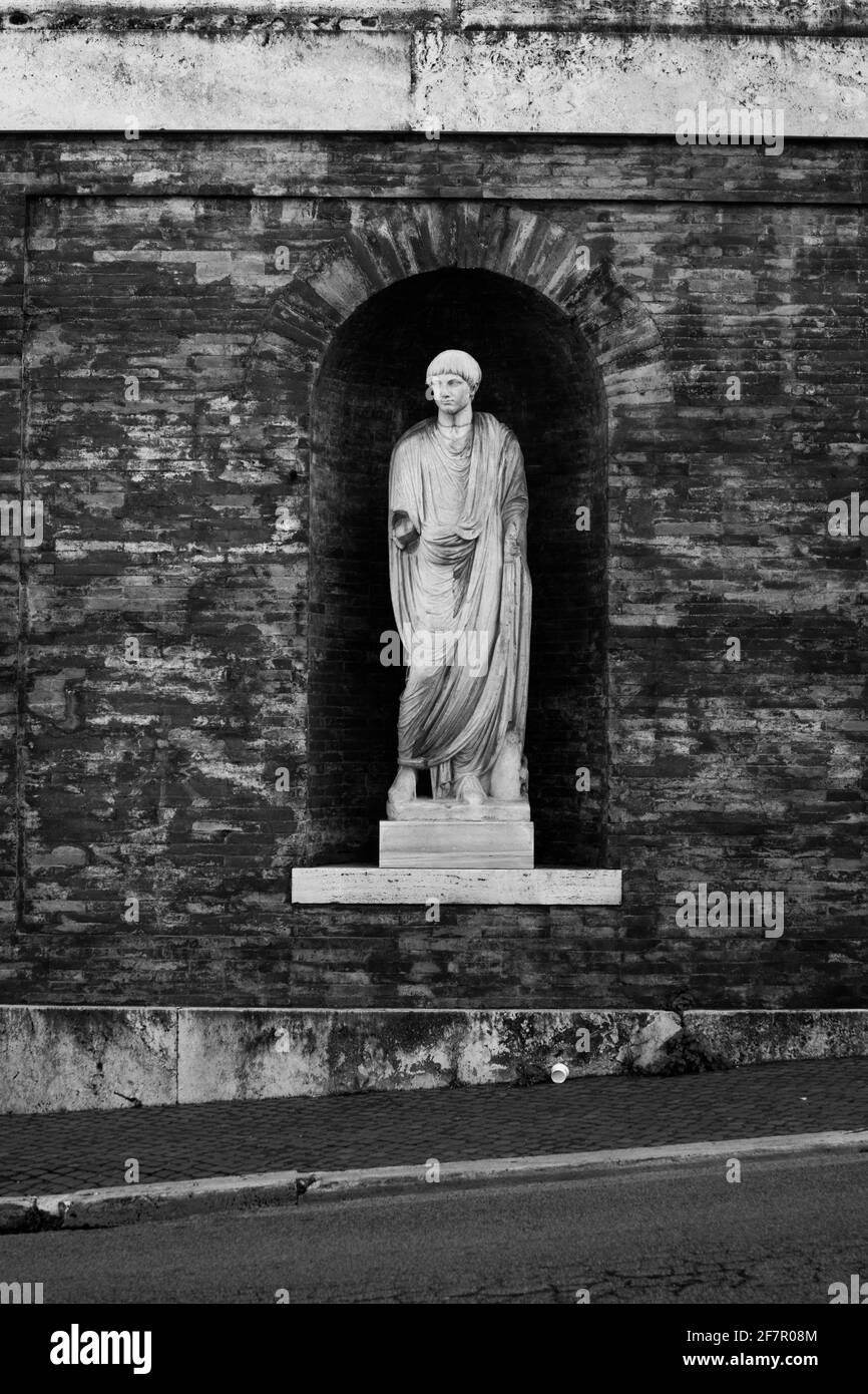 Roman marble architecture Black and White Stock Photos & Images - Alamy