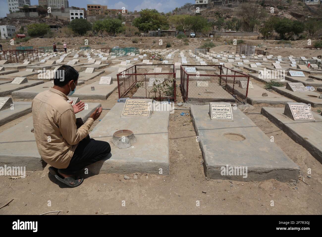 Taiz Yemen - 03 Apr 2021 : A Yemeni in a cemetery for the dead due to ...