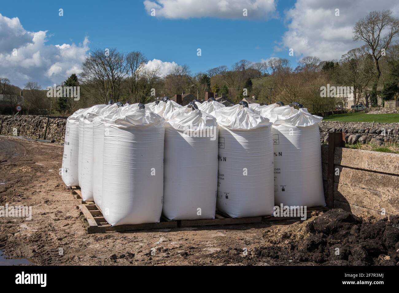 Urea agriculture hi-res stock photography and images - Alamy