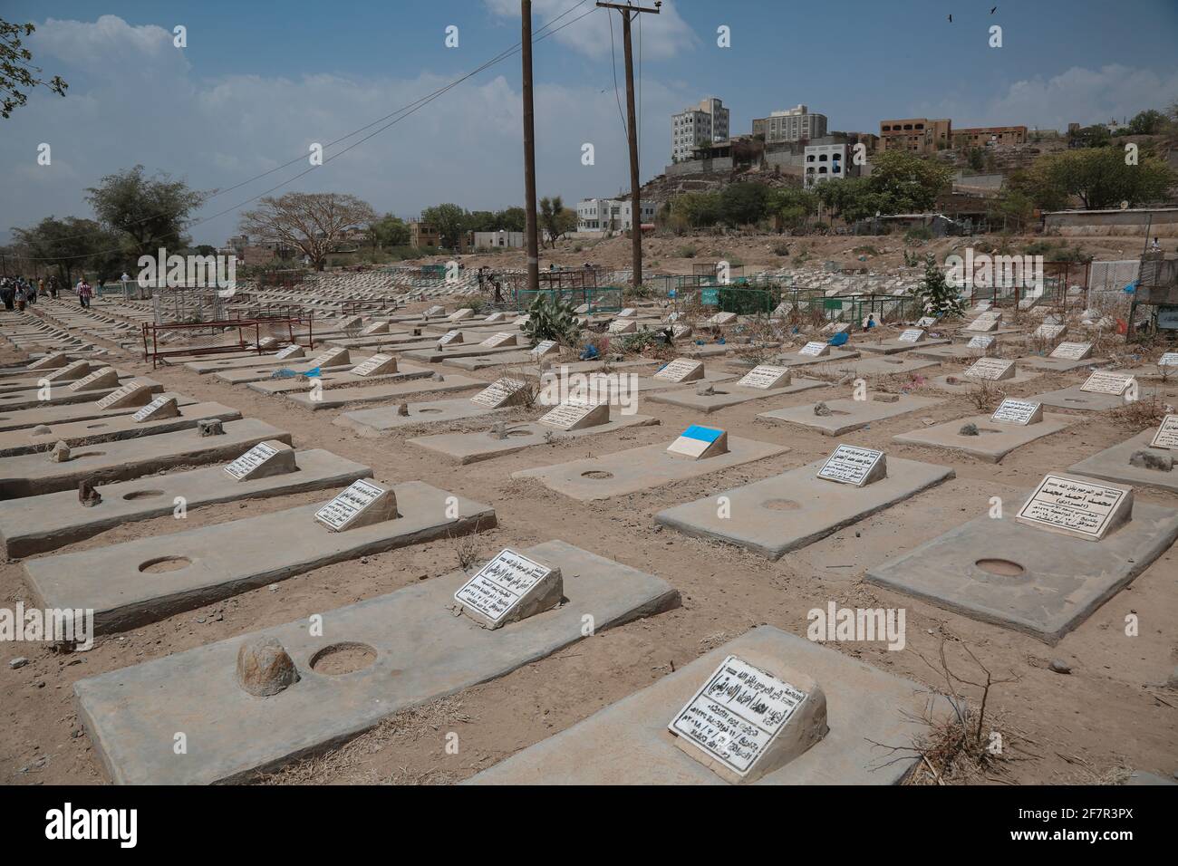 Taiz Yemen - 03 Apr 2021 : A cemetery for war victims in the city of ...