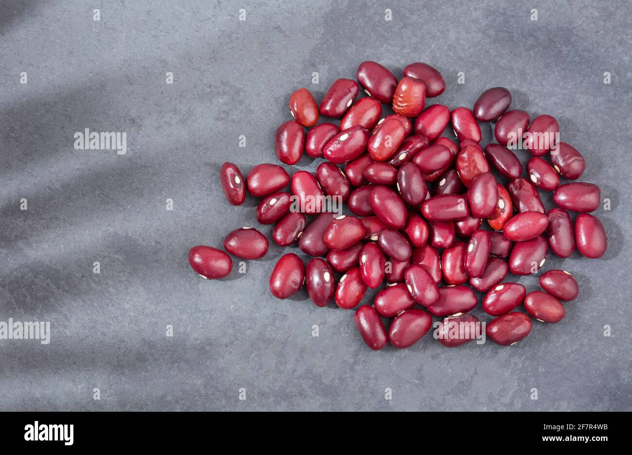 Raw red beans - Phaseolus vulgaris Stock Photo - Alamy