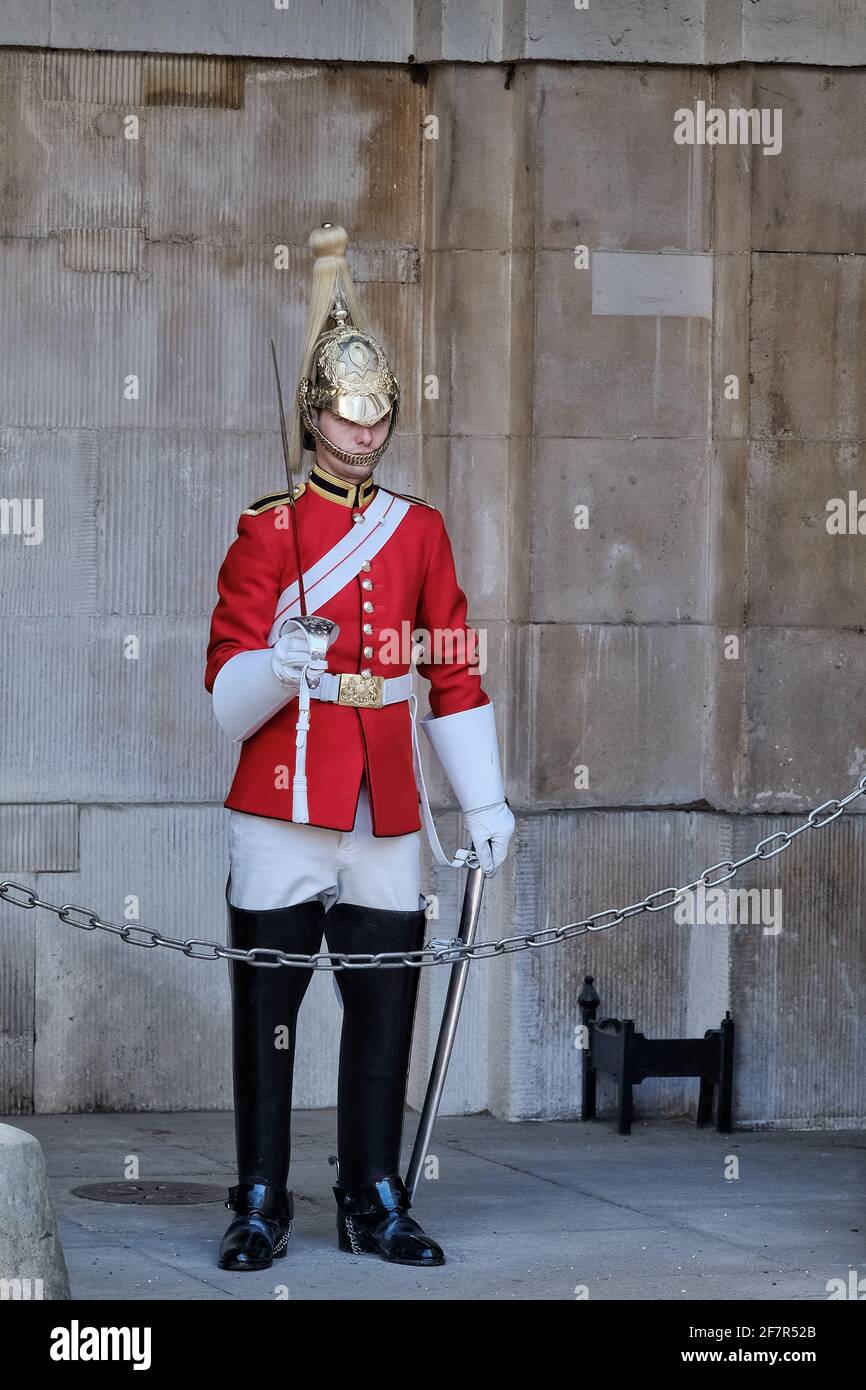 Queen guard hi-res stock photography and images - Alamy