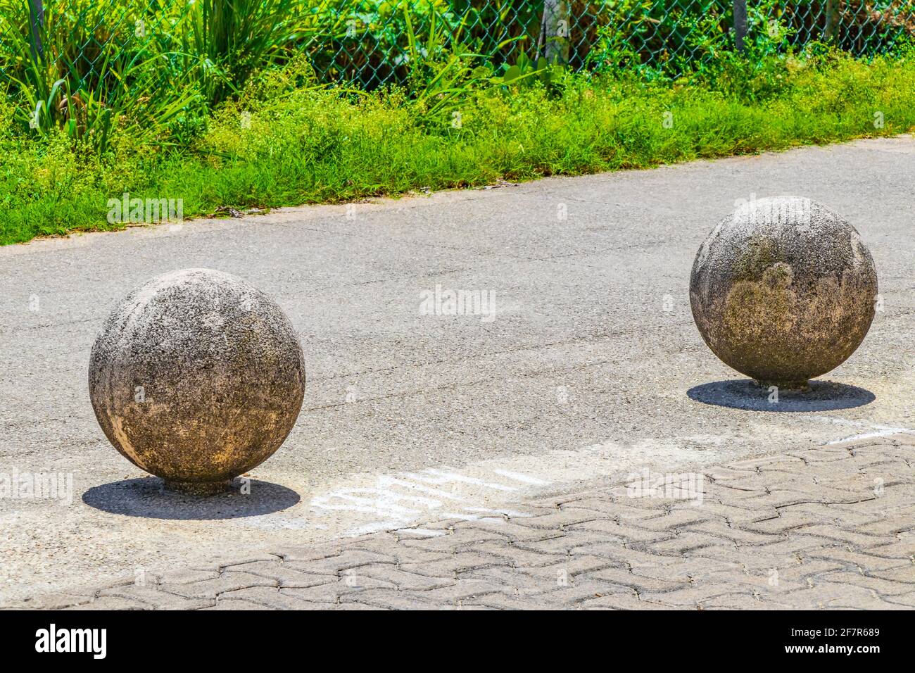 Decorative stone balls in city hi-res stock photography and images - Alamy