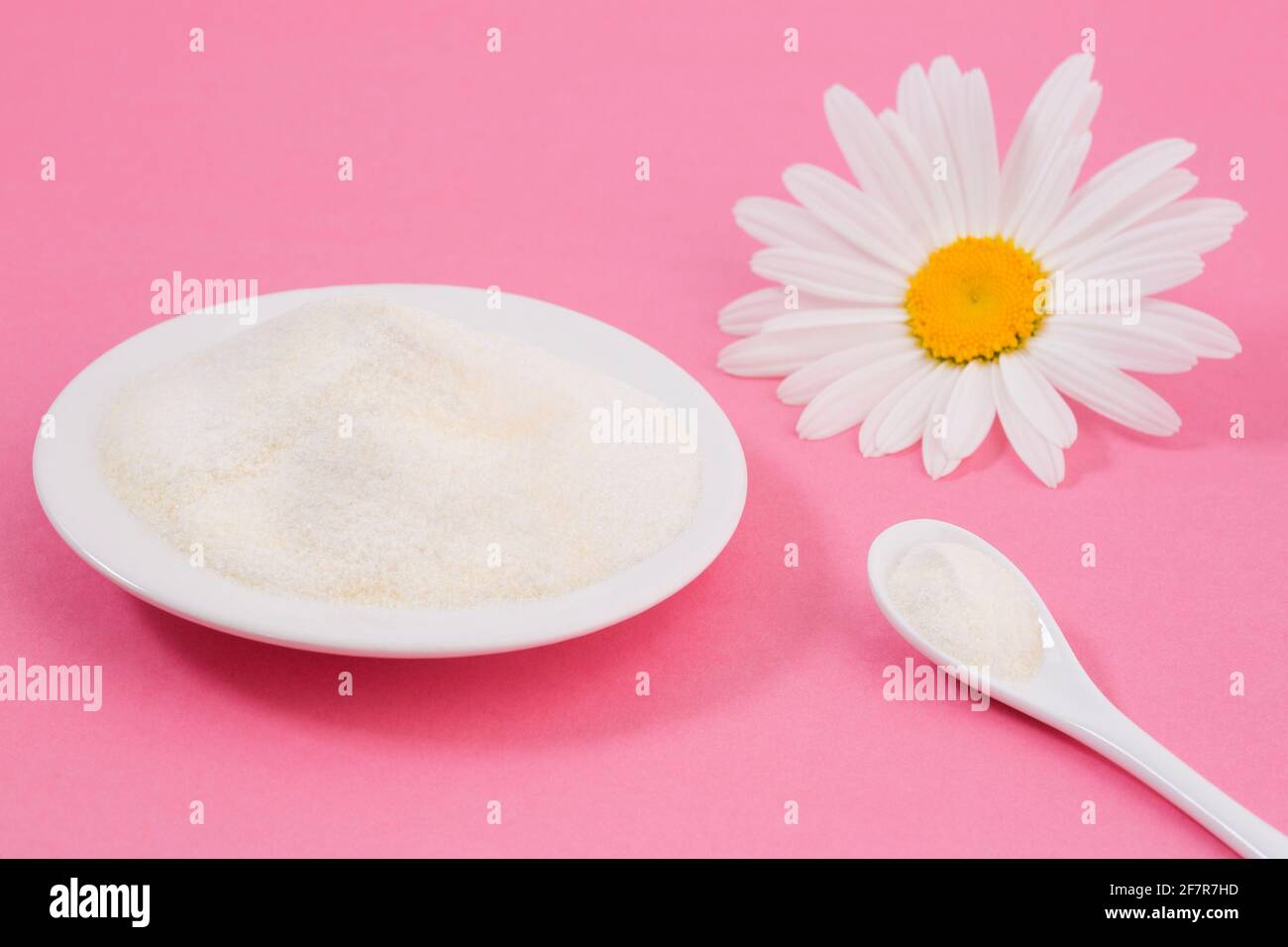 Collagen protein powder - Hydrolyzed Stock Photo - Alamy