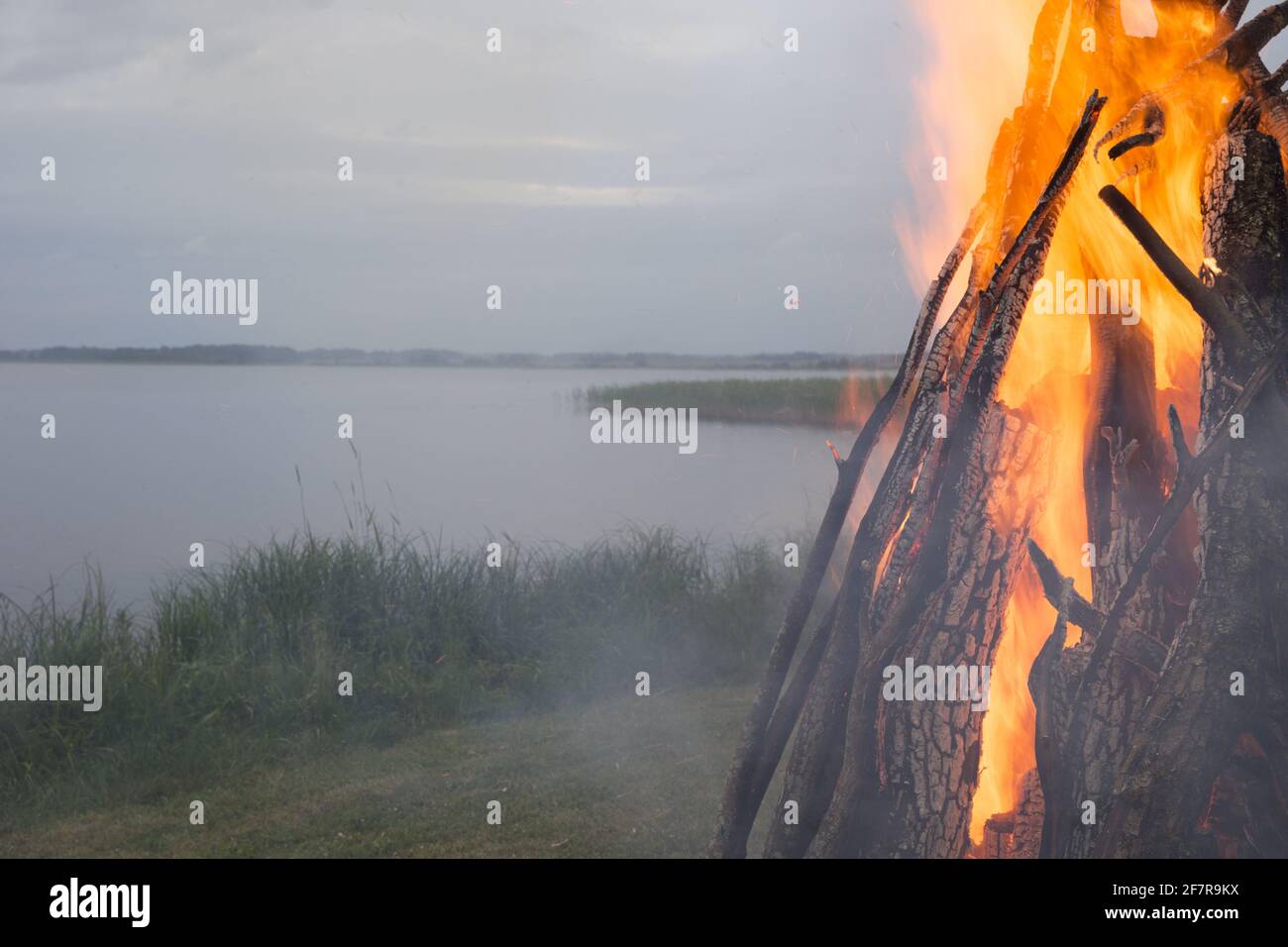 Flying flames hi-res stock photography and images - Alamy