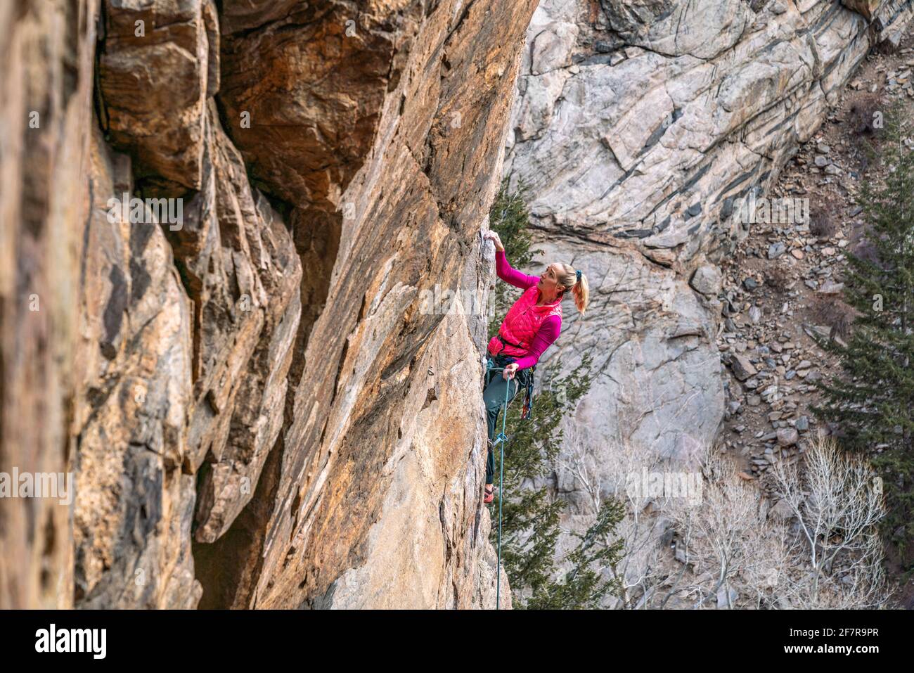 Front face of overhang hi-res stock photography and images - Alamy