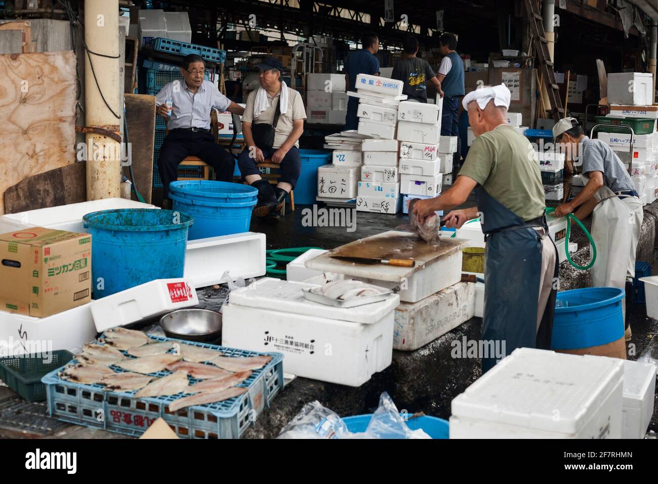 Traditional fishmonger hi-res stock photography and images - Alamy