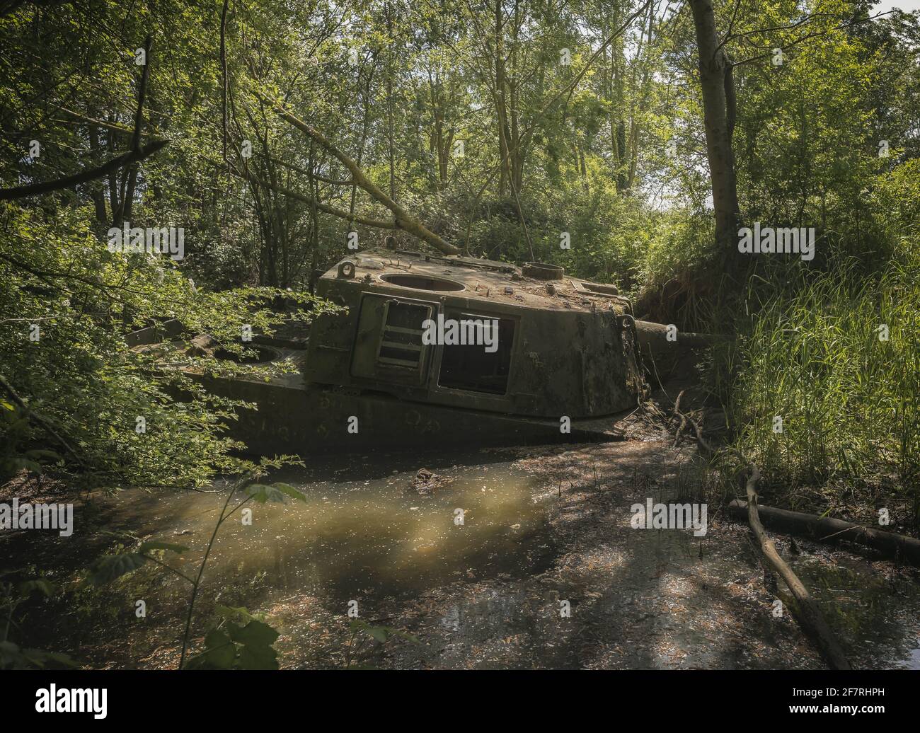 Military container construction hi-res stock photography and images - Alamy