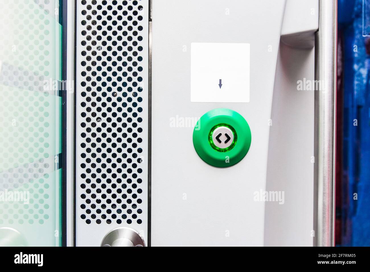 Train door button hi-res stock photography and images - Alamy