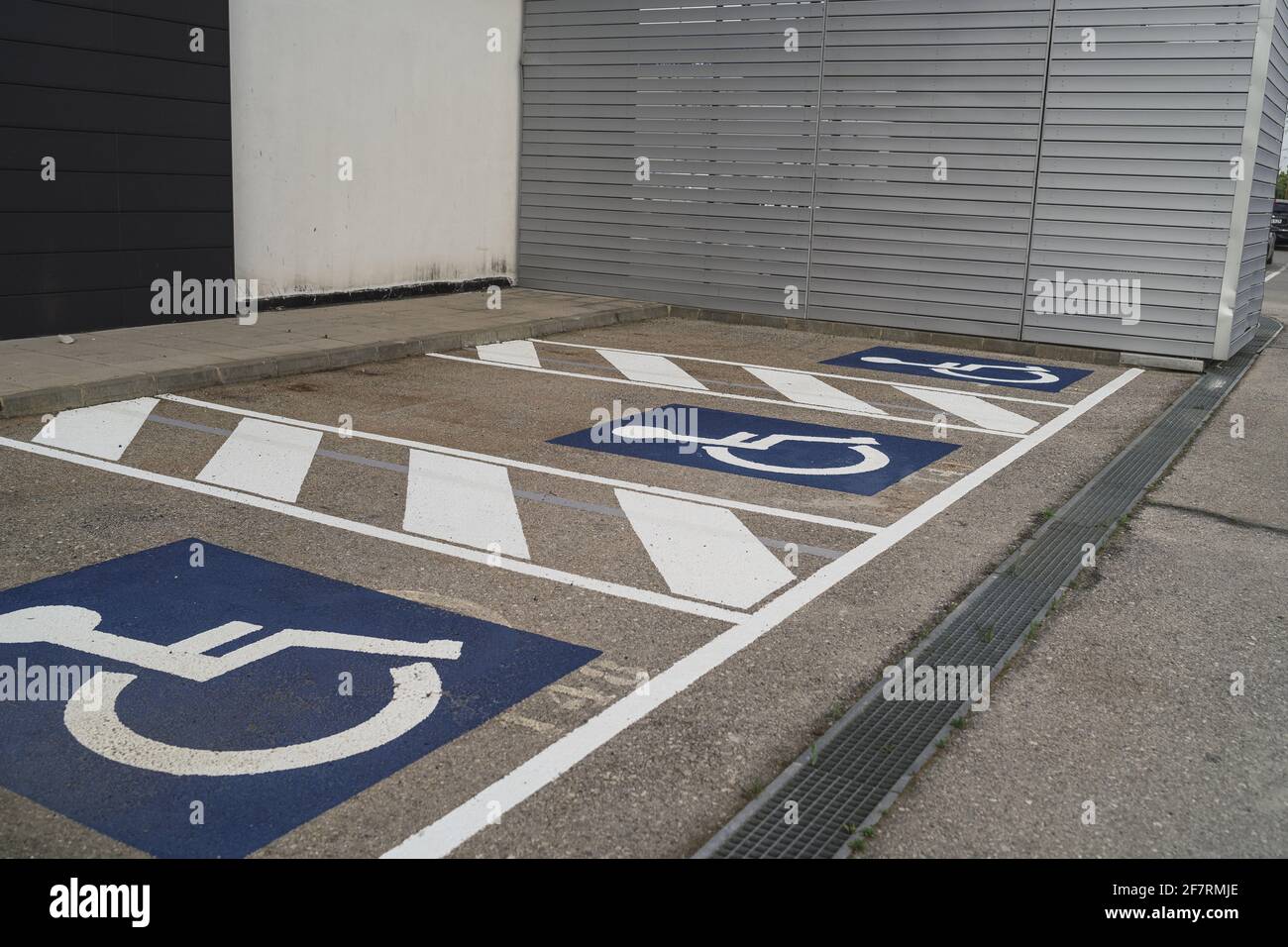 Parking lot for disabled people Stock Photo - Alamy