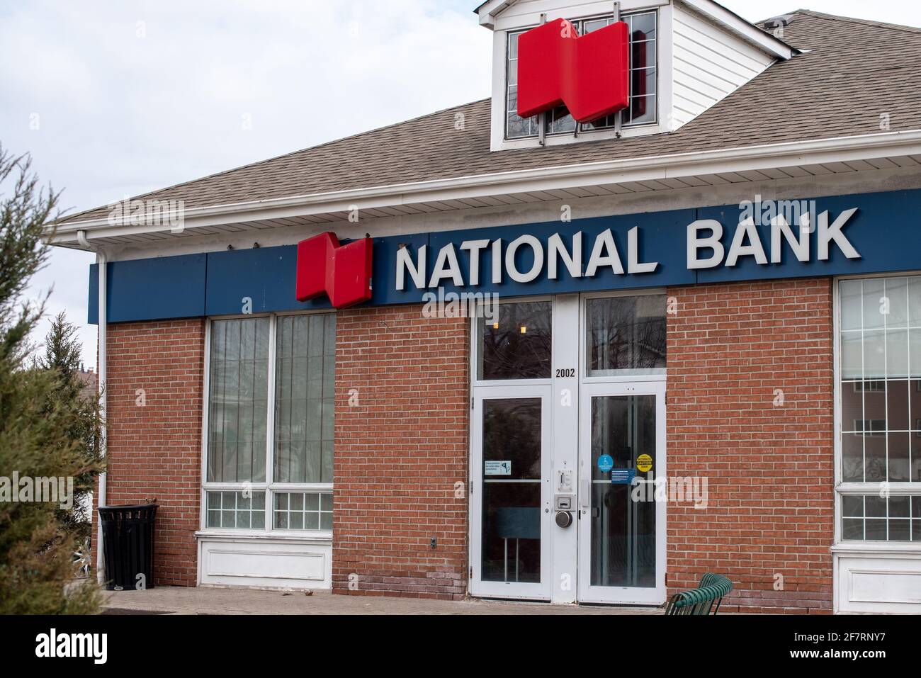National bank of canada logo hi-res stock photography and images - Alamy