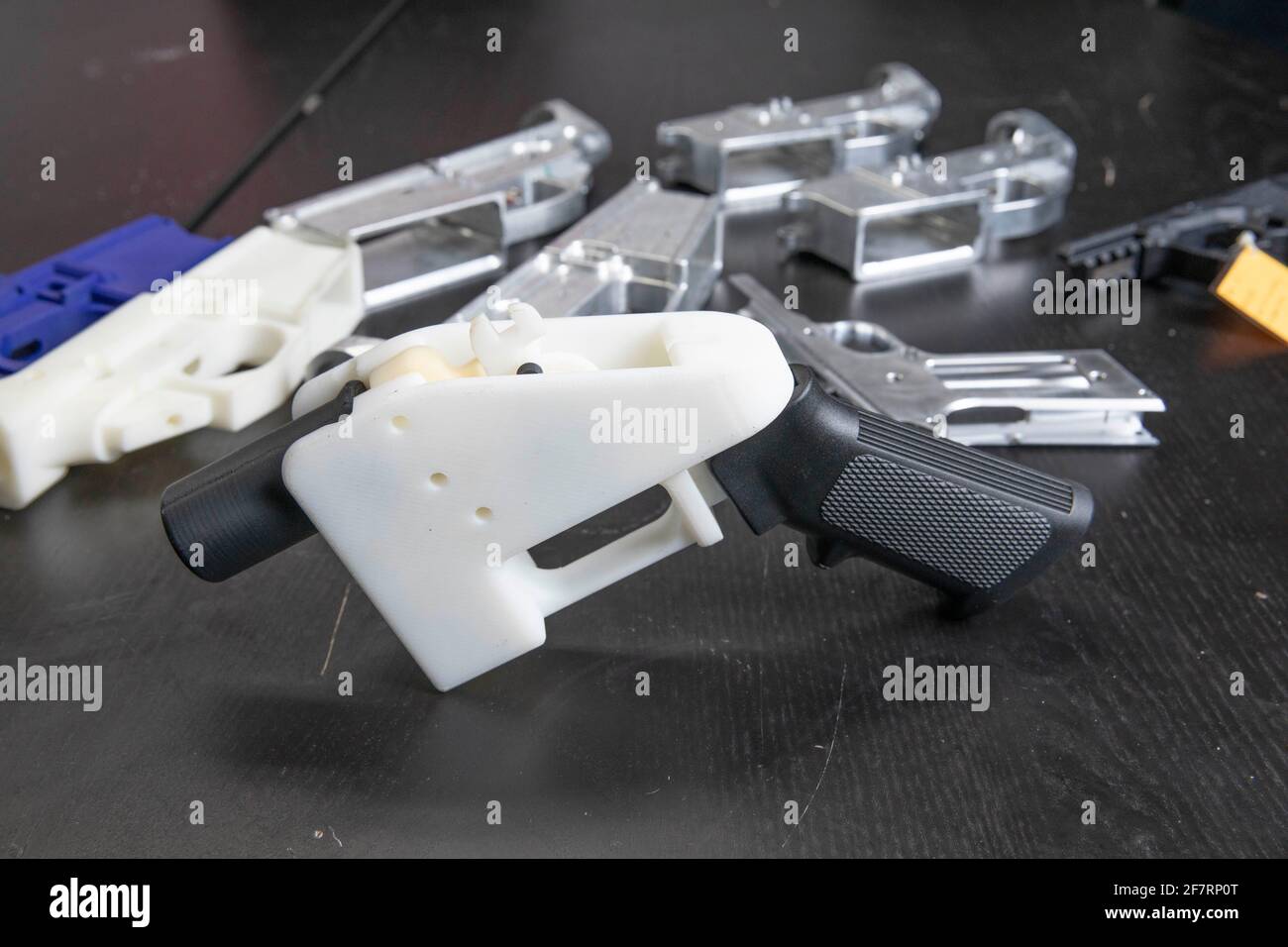 3d printed gun hi-res stock photography and images - Alamy