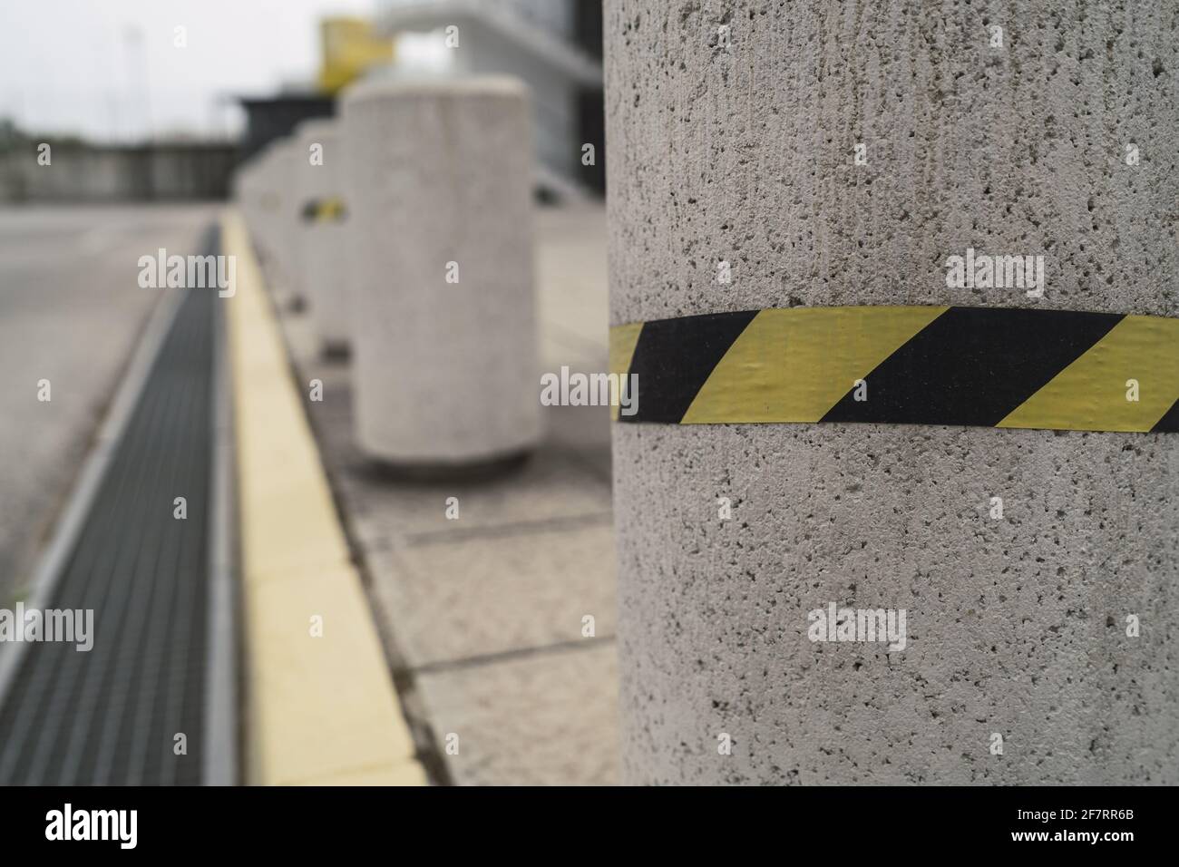 Ram barrier hi-res stock photography and images - Alamy