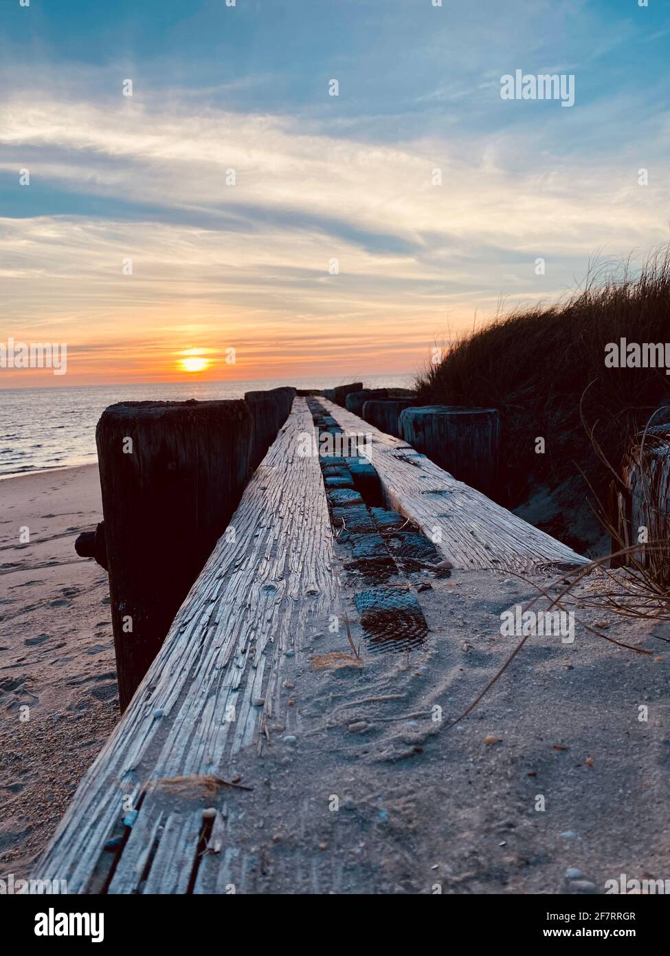 Rayleigh scattering hi-res stock photography and images - Alamy