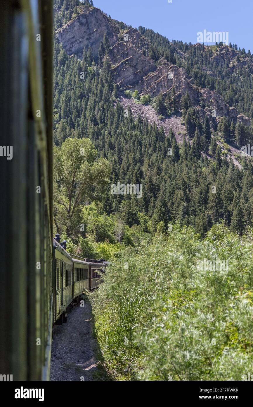 Train side view hi-res stock photography and images - Alamy