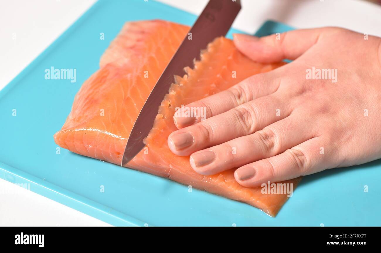 Thin slices fish hi-res stock photography and images - Alamy