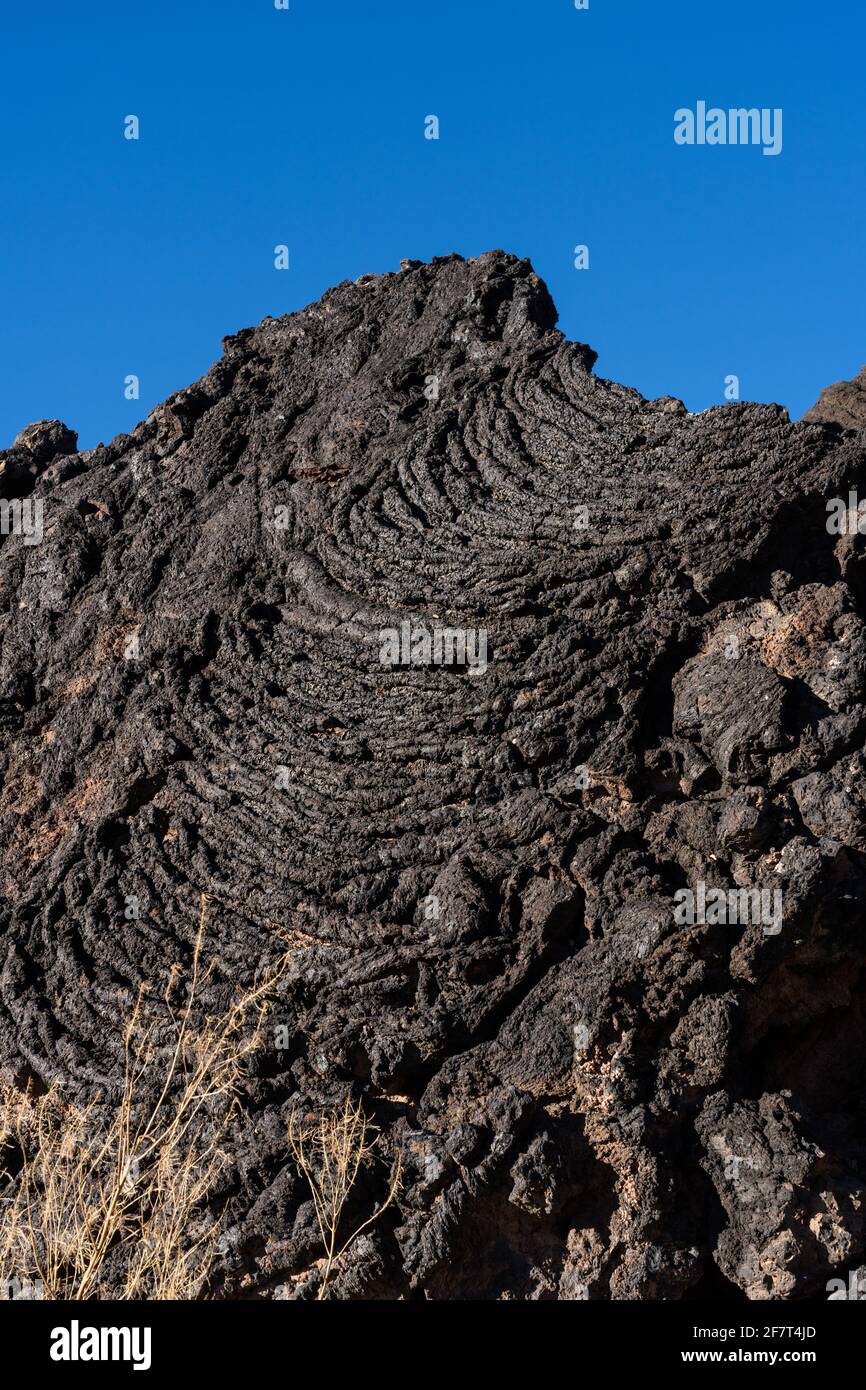 Pahoehoe lava looks like twisted rope in the Valley of FIres Recreation ...