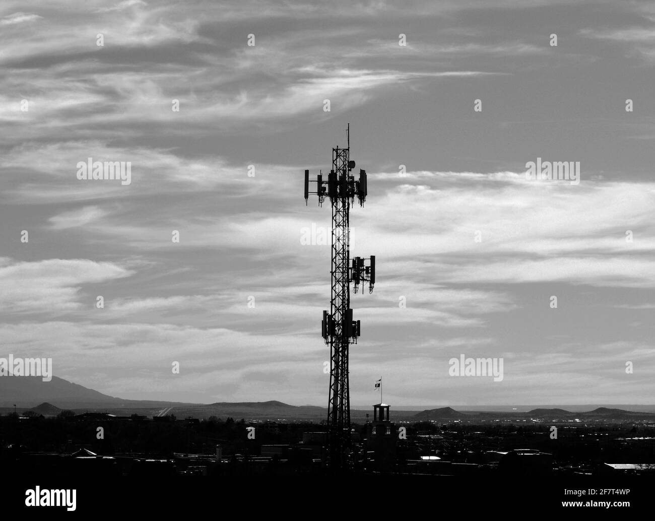 Radio tower communication hi-res stock photography and images - Alamy