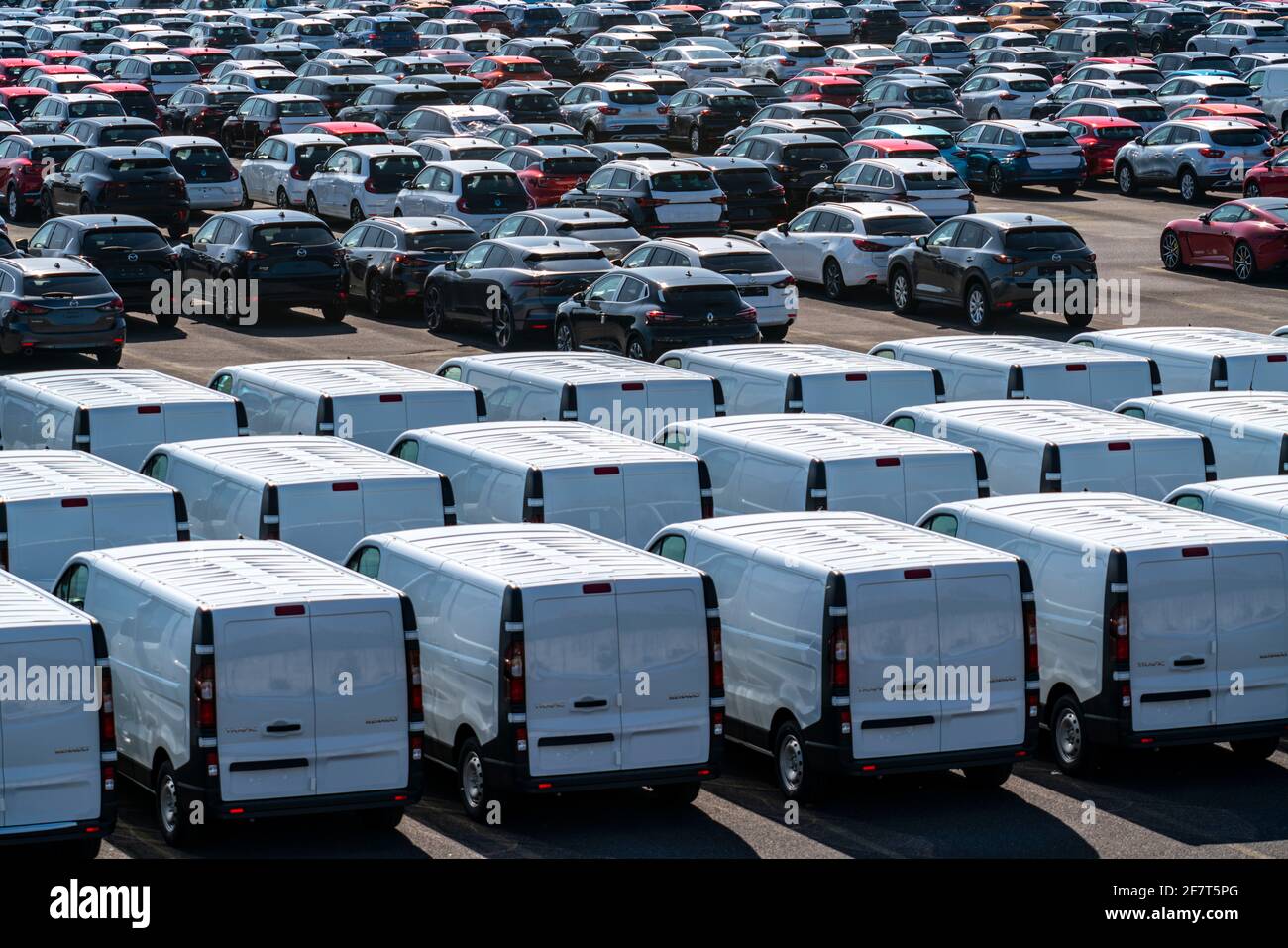 Car terminal hi-res stock photography and images - Alamy