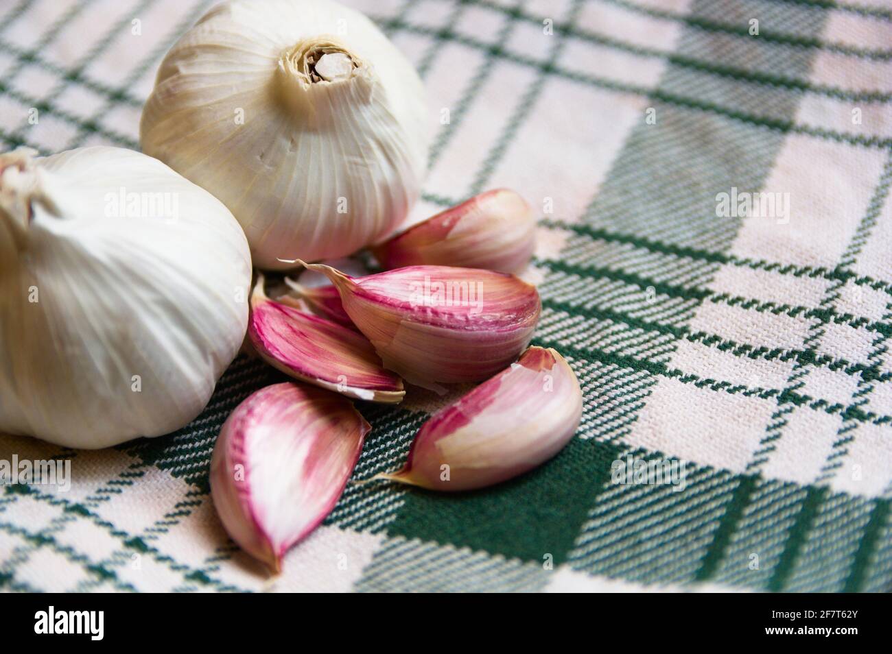 Teeth garlic hi-res stock photography and images - Alamy