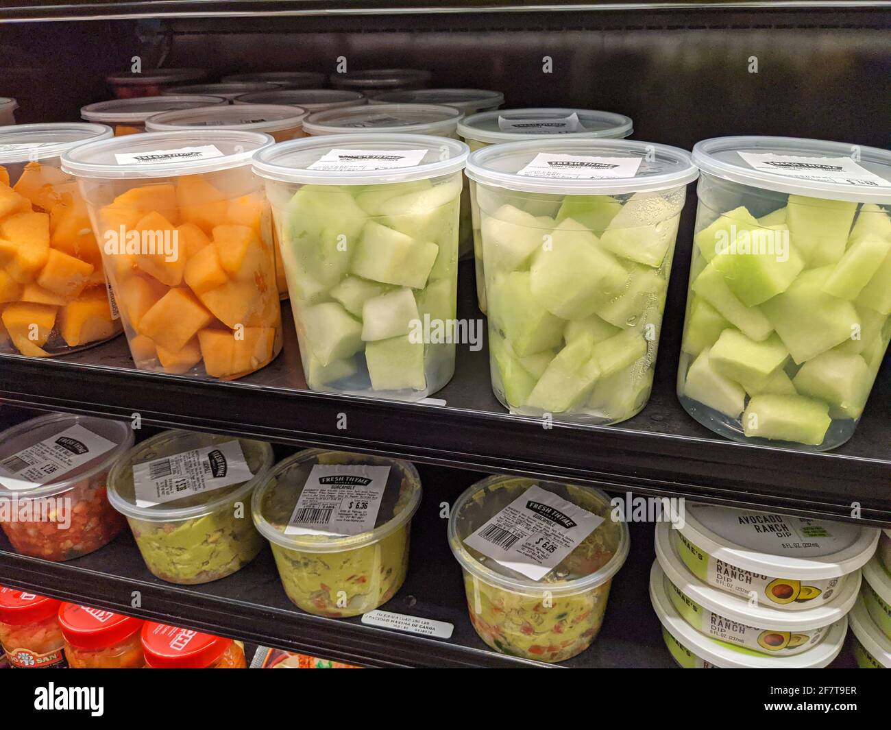 Fruit purchase hi-res stock photography and images - Alamy