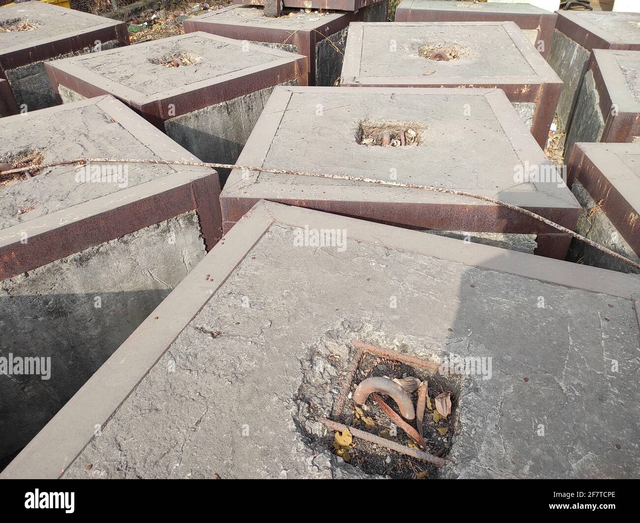 Closeup of concrete foundation blocks Stock Photo - Alamy
