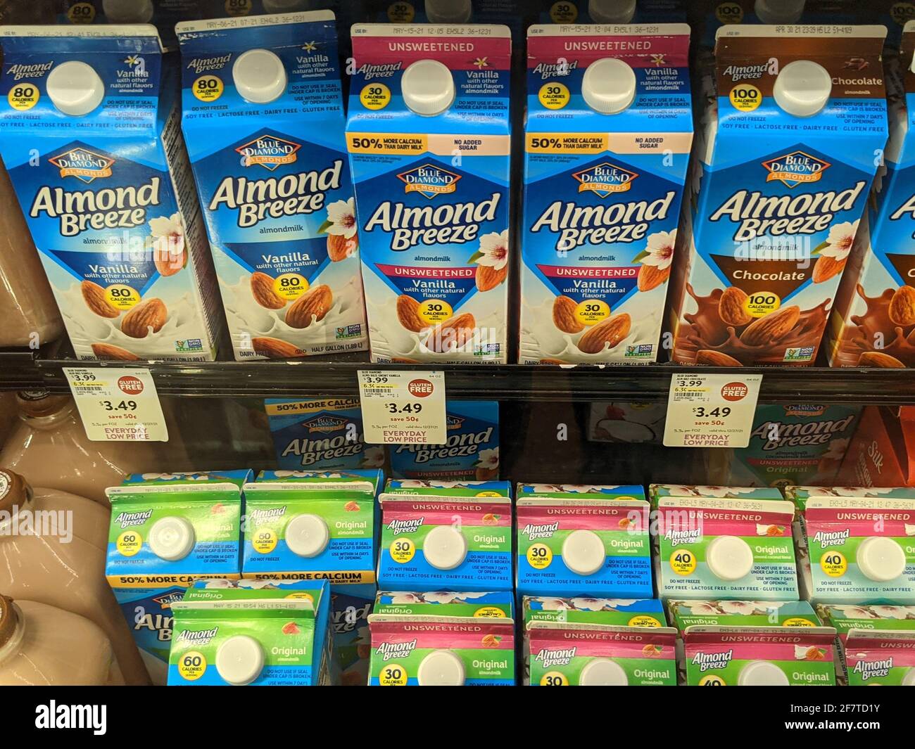 Almond container hi-res stock photography and images - Alamy