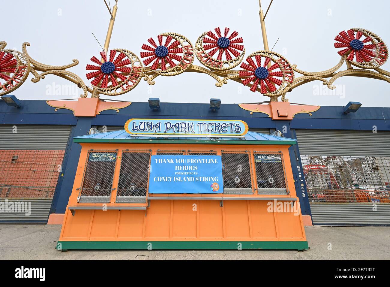 Ticket booth luna park hi-res stock photography and images - Alamy