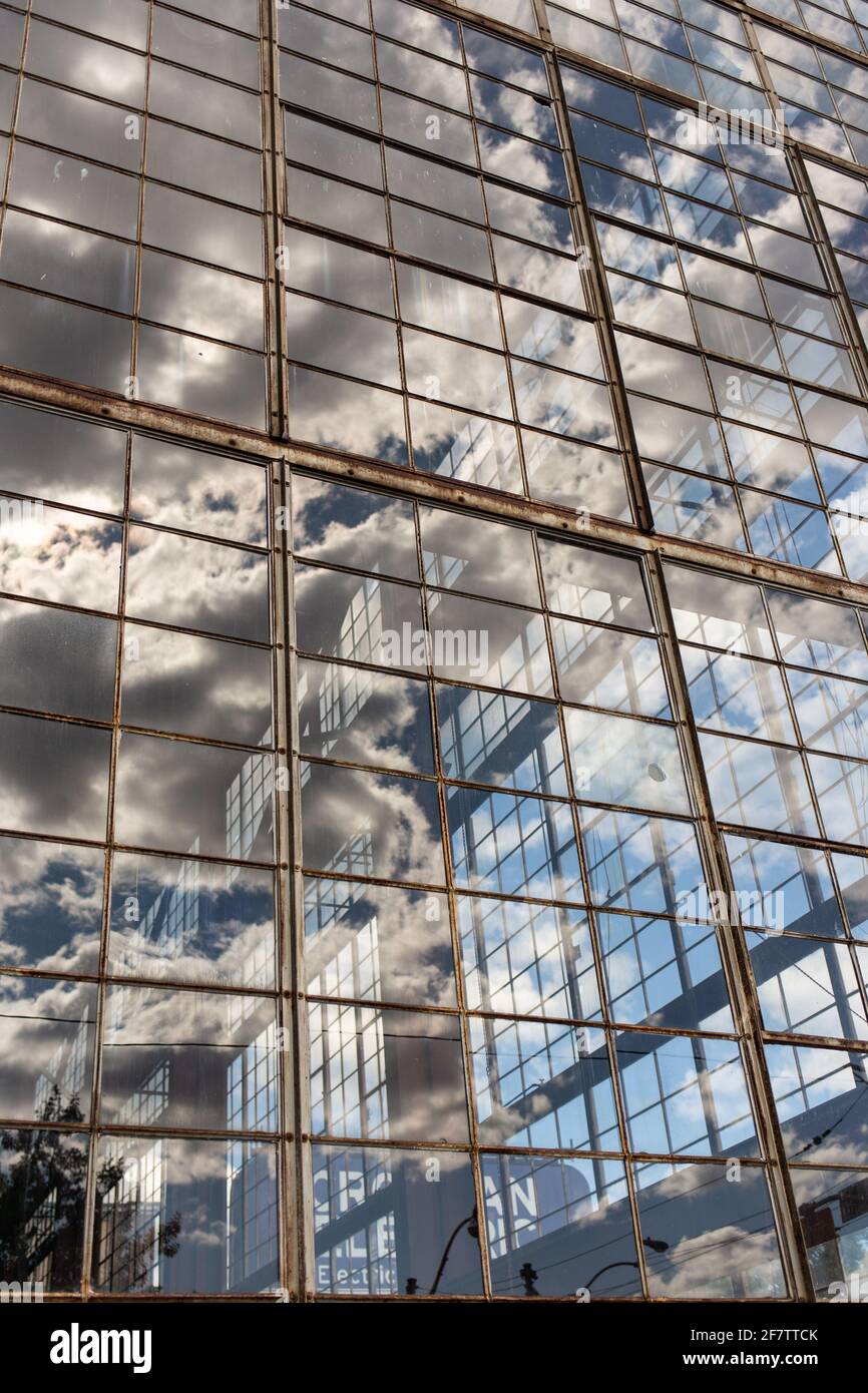 Reflection on the windows hi-res stock photography and images - Alamy