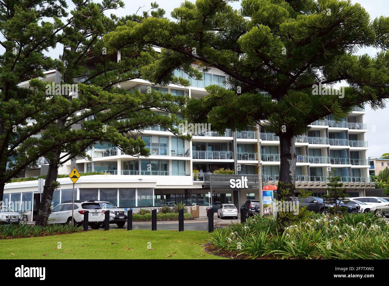 Yeppoon, Queensland, Australia - April 2021: Beachfront apartment hotel ...