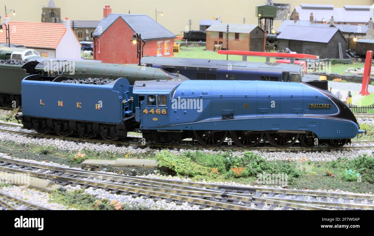 Mallard an A4 Pacific locomotive Stock Photo - Alamy